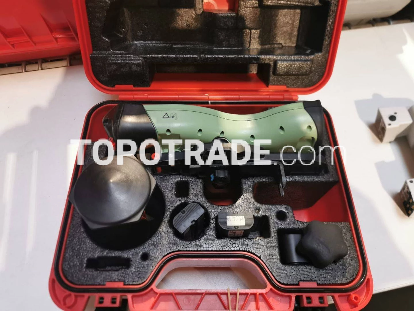 CS15 & RH17 with 360 prism