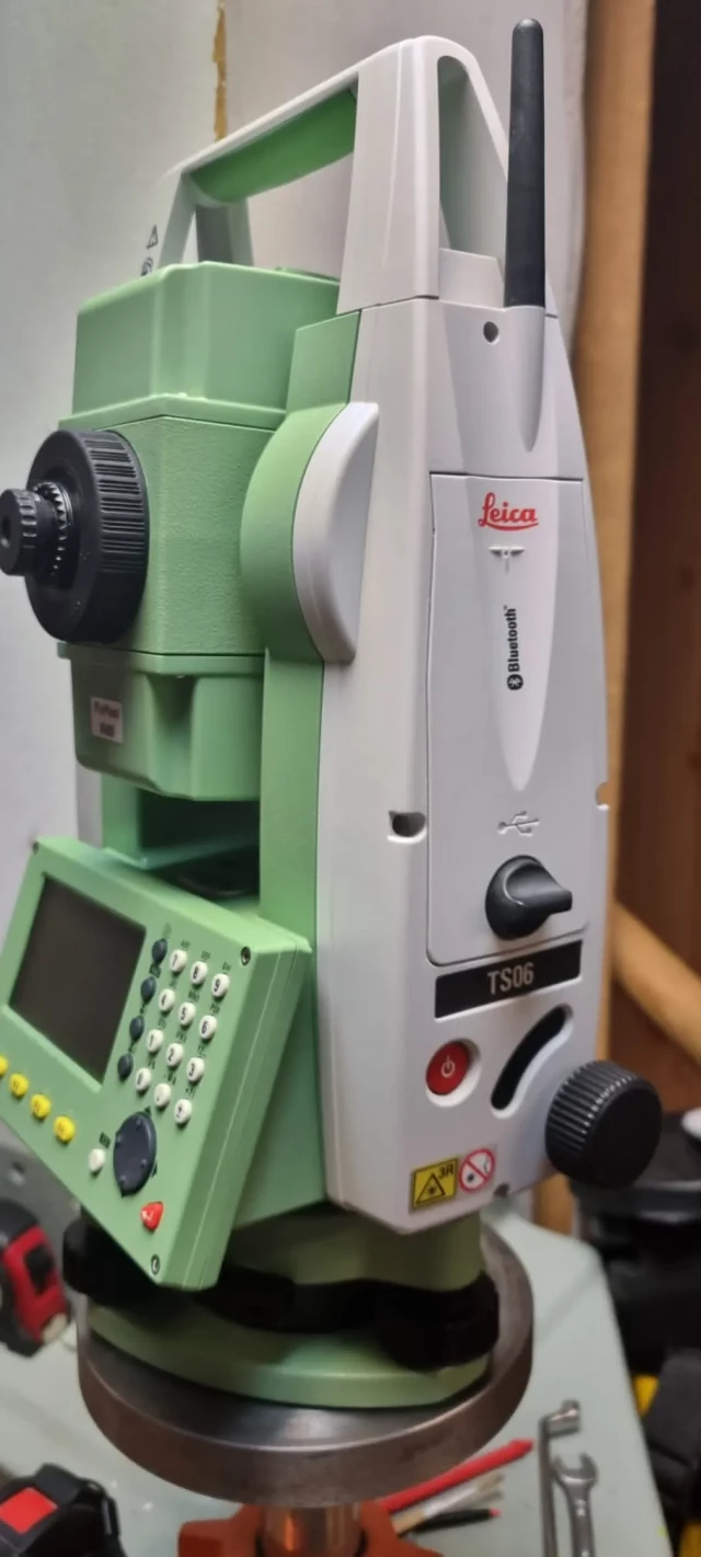 Leica Ts06 power 2" r400