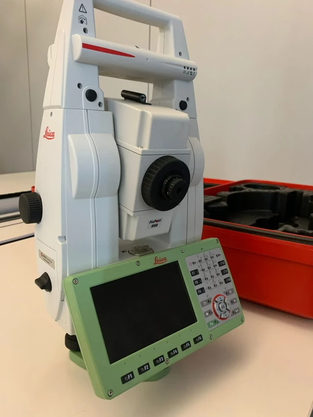 Leica TS16 P 1'' R500 with CS20