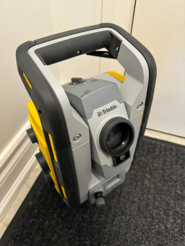 Trimble RTS673 RTS kit with T100/Fieldlink and MT1000 Multiprism