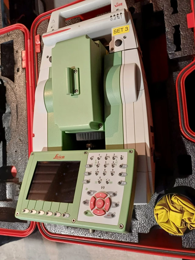 Leica TS15 P 1" R400