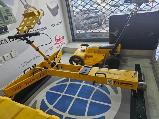 Amberg GRP 1000 FX Slab Track Package